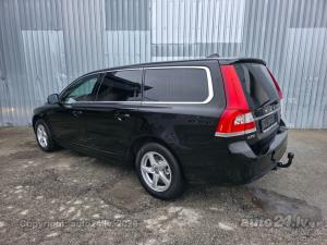Melns Volvo V70 2015 Tallina, ar dzinēja tilpumu 2.00 L un nobraukumu 242 tūkst. km par 7650 €, foto 4 vietnē AUTOMOTO.COM.LV