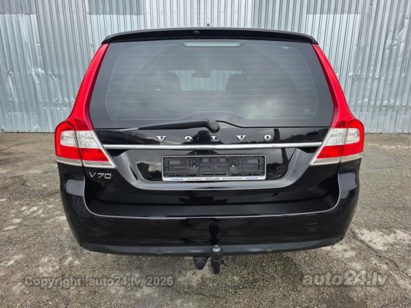 Black Volvo V70 2015 in Tallinn, with an engine capacity of 2.00 L and mileage of 242 thousand km for 7650 €, photo 8 on AUTOMOTO.COM.LV
