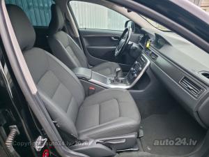 Melns Volvo V70 2015 Tallina, ar dzinēja tilpumu 2.00 L un nobraukumu 242 tūkst. km par 7650 €, foto 12 vietnē AUTOMOTO.COM.LV