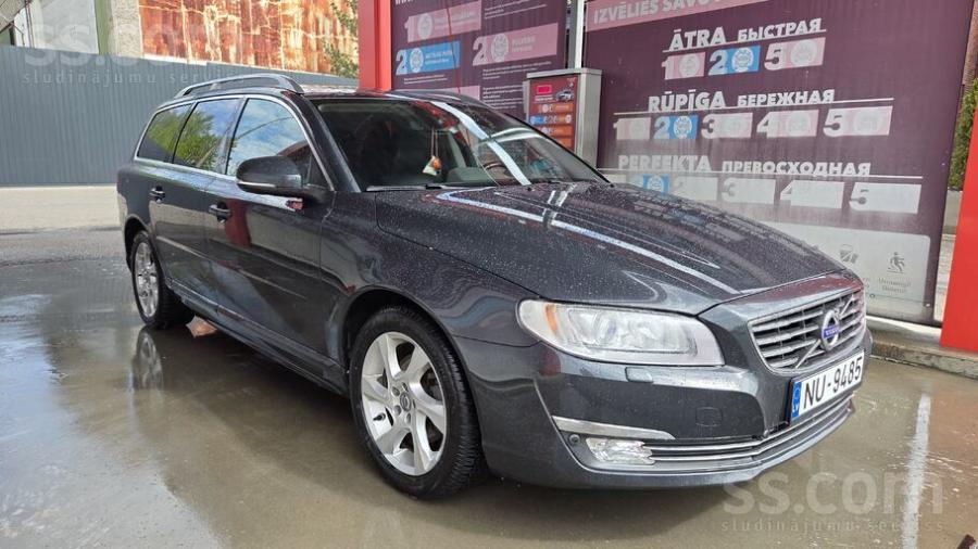 Melns Volvo V70 2015 Daugavpils, ar dzinēja tilpumu 2.00 L un nobraukumu 390 tūkst. km par 5350 €, foto 3 vietnē AUTOMOTO.COM.LV