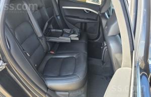 Melns Volvo V70 2015 Daugavpils, ar dzinēja tilpumu 2.00 L un nobraukumu 390 tūkst. km par 5350 €, foto 11 vietnē AUTOMOTO.COM.LV