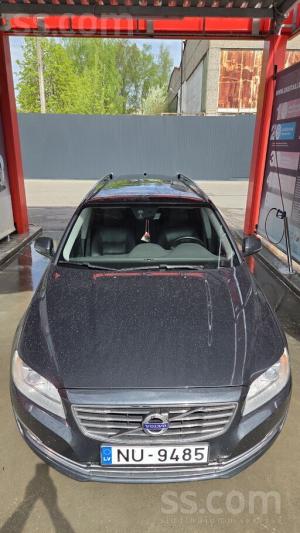 Melns Volvo V70 2015 Daugavpils, ar dzinēja tilpumu 2.00 L un nobraukumu 390 tūkst. km par 5350 €, foto 21 vietnē AUTOMOTO.COM.LV