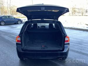 Melns Volvo V70 2015 Liepāja, ar dzinēja tilpumu 2.00 L un nobraukumu 270 tūkst. km par 7900 €, foto 10 vietnē AUTOMOTO.COM.LV