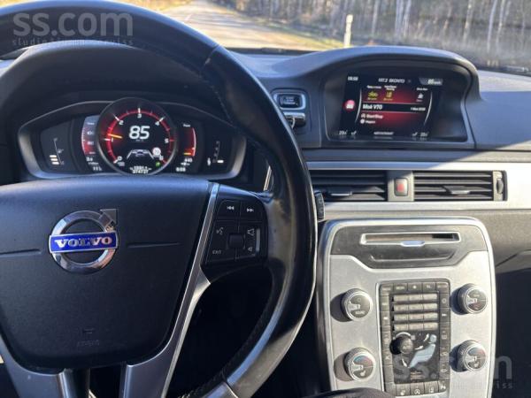 Melns Volvo V70 2015 Jelgava, ar dzinēja tilpumu 2.00 L un nobraukumu 370 tūkst. km par 5600 €, foto 5 vietnē AUTOMOTO.COM.LV