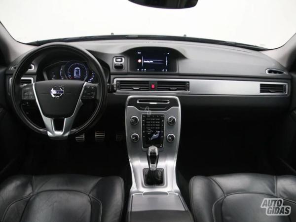 Black Volvo V70 2015 in Vilnius, with an engine capacity of 2.00 L and mileage of 247 thousand km for 8399 €, photo 2 on AUTOMOTO.COM.LV