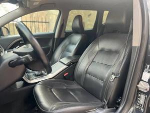 Melns Volvo V70 2015 Cēsis, ar dzinēja tilpumu 2.00 L un nobraukumu 444 tūkst. km par 4990 €, foto 9 vietnē AUTOMOTO.COM.LV