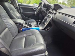 Melns Volvo V70 2015 Kauņa, ar dzinēja tilpumu 1.98 L un nobraukumu 290 tūkst. km par 8900 €, foto 20 vietnē AUTOMOTO.COM.LV