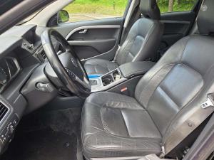 Melns Volvo V70 2015 Kauņa, ar dzinēja tilpumu 1.98 L un nobraukumu 290 tūkst. km par 8900 €, foto 22 vietnē AUTOMOTO.COM.LV