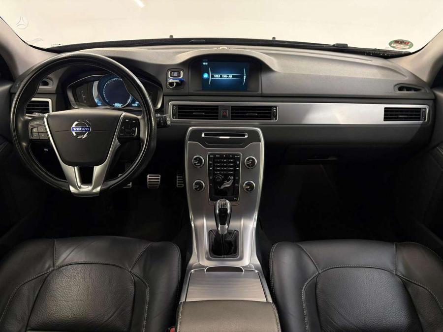 Melns Volvo V70 2015 Marijampole, ar dzinēja tilpumu 1.98 L un nobraukumu 246 tūkst. km par 6999 €, foto 7 vietnē AUTOMOTO.COM.LV