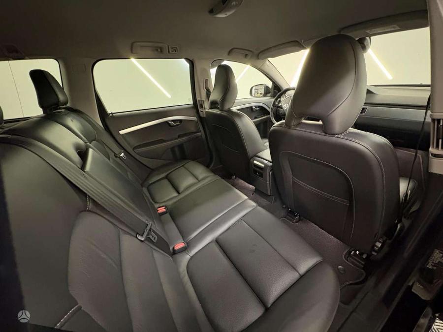 Melns Volvo V70 2015 Marijampole, ar dzinēja tilpumu 1.98 L un nobraukumu 246 tūkst. km par 6999 €, foto 11 vietnē AUTOMOTO.COM.LV