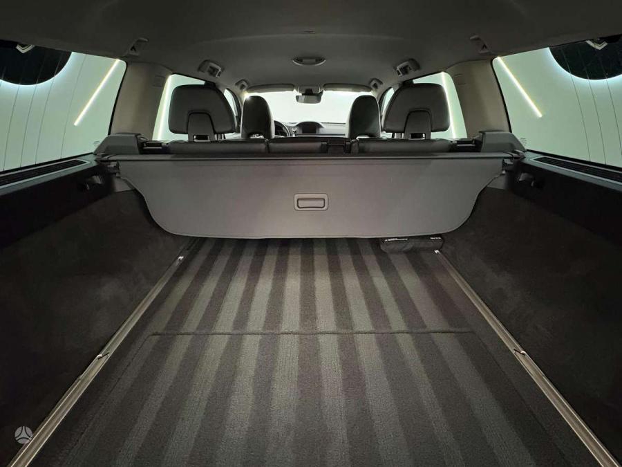 Melns Volvo V70 2015 Marijampole, ar dzinēja tilpumu 1.98 L un nobraukumu 246 tūkst. km par 6999 €, foto 21 vietnē AUTOMOTO.COM.LV