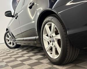 Melns Volvo V70 2015 Marijampole, ar dzinēja tilpumu 1.98 L un nobraukumu 246 tūkst. km par 6999 €, foto 24 vietnē AUTOMOTO.COM.LV