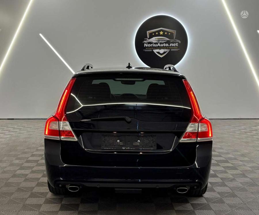 Melns Volvo V70 2015 Marijampole, ar dzinēja tilpumu 1.98 L un nobraukumu 246 tūkst. km par 6999 €, foto 25 vietnē AUTOMOTO.COM.LV