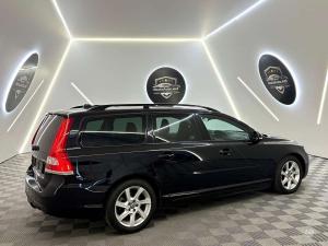 Melns Volvo V70 2015 Marijampole, ar dzinēja tilpumu 1.98 L un nobraukumu 246 tūkst. km par 6999 €, foto 26 vietnē AUTOMOTO.COM.LV