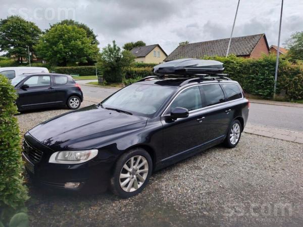 Melns Volvo V70 2015 Liepāja, ar dzinēja tilpumu 2.00 L un nobraukumu 335 tūkst. km par 6000 €, foto 1 vietnē AUTOMOTO.COM.LV