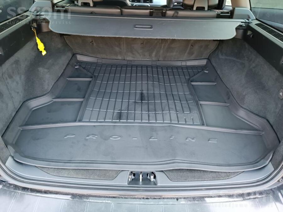 Black Volvo V70 2015 in Liepaja, with an engine capacity of 2.00 L and mileage of 335 thousand km for 6000 €, photo 5 on AUTOMOTO.COM.LV