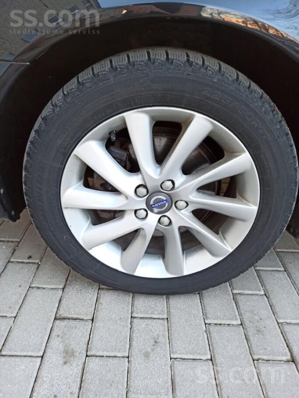 Melns Volvo V70 2015 Liepāja, ar dzinēja tilpumu 2.00 L un nobraukumu 335 tūkst. km par 6000 €, foto 7 vietnē AUTOMOTO.COM.LV