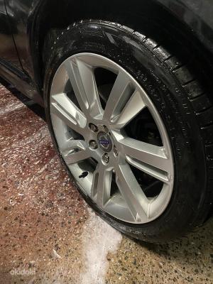 Melns Volvo V70 2015 Tallina, ar dzinēja tilpumu 2.00 L un nobraukumu 371 tūkst. km par 7250 €, foto 30 vietnē AUTOMOTO.COM.LV