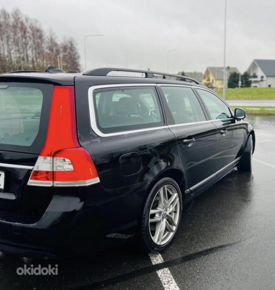 Melns Volvo V70 2015 Tallina, ar dzinēja tilpumu 2.00 L un nobraukumu 371 tūkst. km par 7250 €, foto 5 vietnē AUTOMOTO.COM.LV
