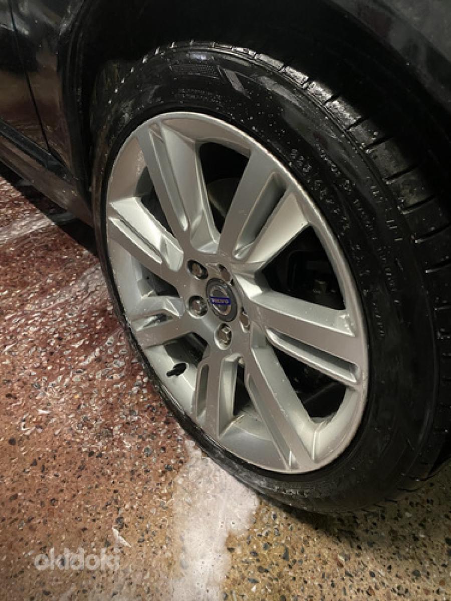 Melns Volvo V70 2015 Tallina, ar dzinēja tilpumu 2.00 L un nobraukumu 371 tūkst. km par 7250 €, foto 13 vietnē AUTOMOTO.COM.LV