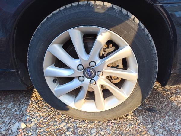 Melns Volvo V70 2015 Liepāja, ar dzinēja tilpumu 2.00 L un nobraukumu 340 tūkst. km par 5800 €, foto 6 vietnē AUTOMOTO.COM.LV