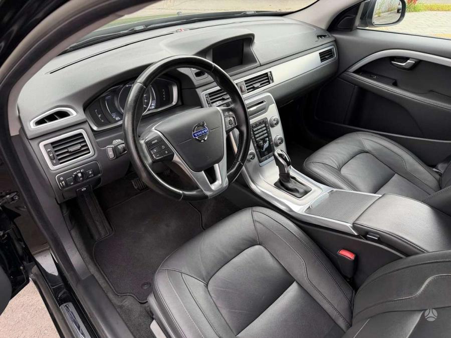 Melns Volvo V70 2015 Utena, ar dzinēja tilpumu 1.98 L un nobraukumu 330 tūkst. km par 7650 €, foto 10 vietnē AUTOMOTO.COM.LV