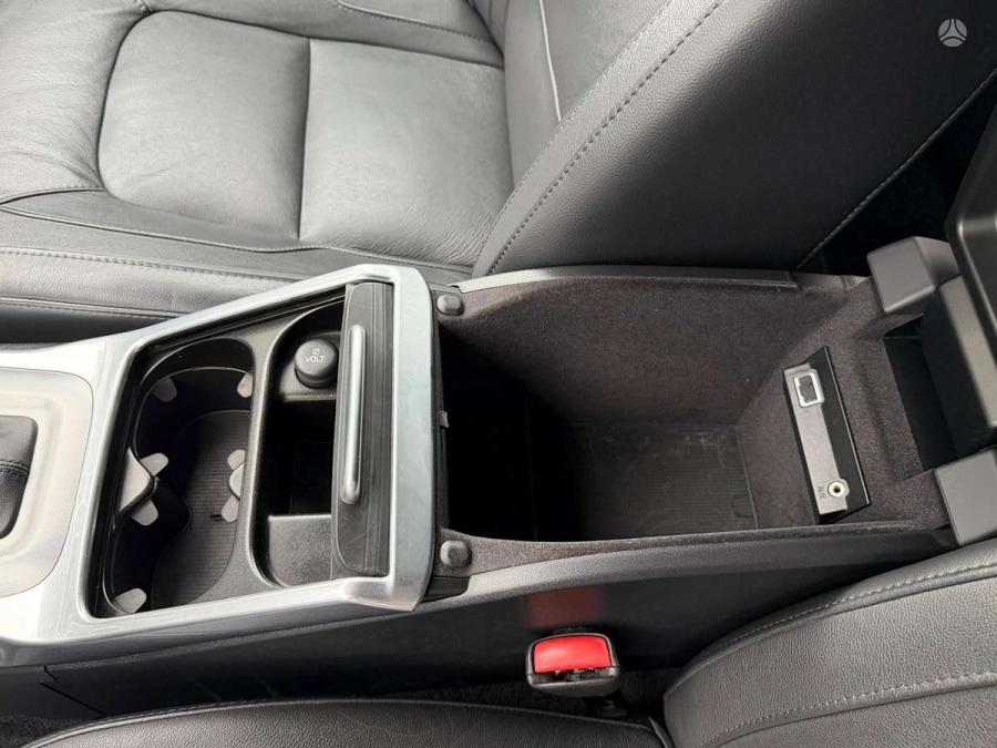 Melns Volvo V70 2015 Utena, ar dzinēja tilpumu 1.98 L un nobraukumu 330 tūkst. km par 7650 €, foto 23 vietnē AUTOMOTO.COM.LV