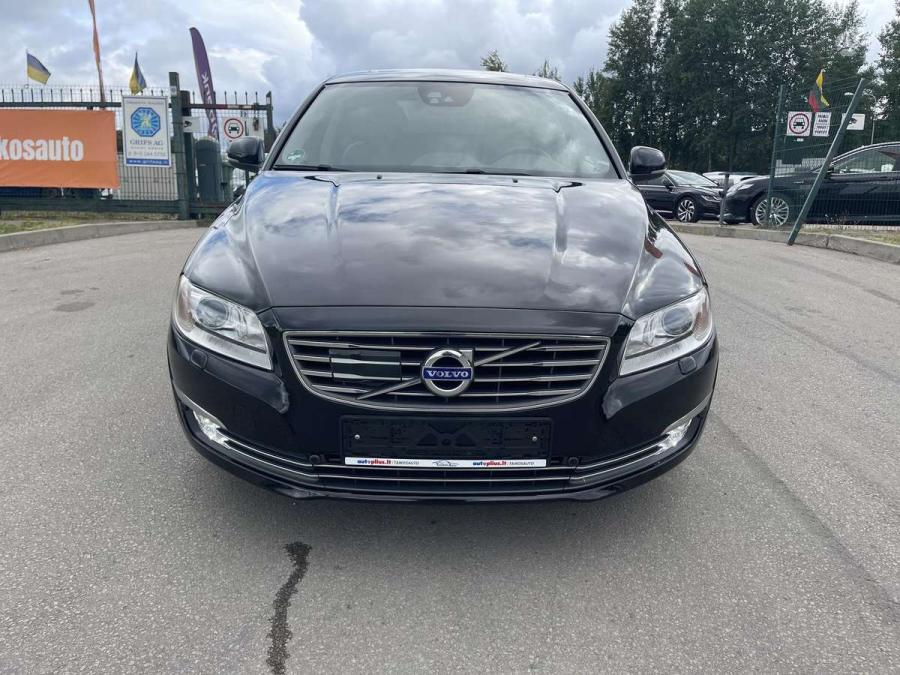 Black Volvo V70 2015 in Kaunas, with an engine capacity of 1.97 L and mileage of 268 thousand km for 7250 €, photo 5 on AUTOMOTO.COM.LV