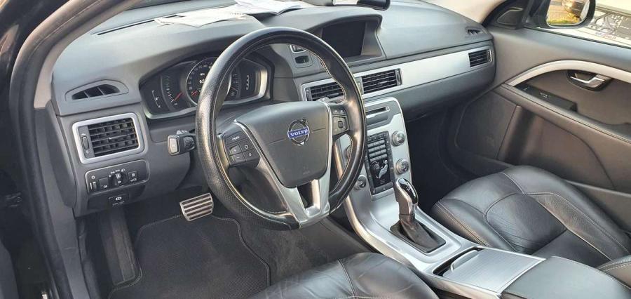 Melns Volvo V70 2015 Kauņa, ar dzinēja tilpumu 1.98 L un nobraukumu 196 tūkst. km par 8590 €, foto 20 vietnē AUTOMOTO.COM.LV