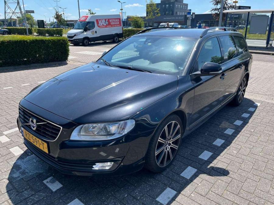 Melns Volvo V70 2015 Kauņa, ar dzinēja tilpumu 1.98 L un nobraukumu 196 tūkst. km par 8590 €, foto 31 vietnē AUTOMOTO.COM.LV