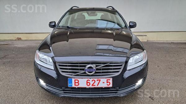 Black Volvo V70 2016 in Ogre, with an engine capacity of 2.00 L and mileage of 299 thousand km for 6890 €, photo 3 on AUTOMOTO.COM.LV