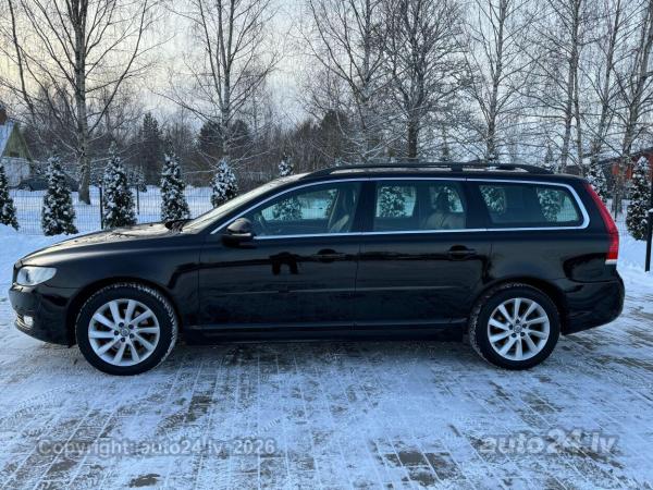 Melns Volvo V70 2016 Tartu, ar dzinēja tilpumu 2.00 L un nobraukumu 256 tūkst. km par 9490 €, foto 9 vietnē AUTOMOTO.COM.LV