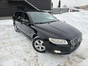 Black Volvo V70 2016 in Kaunas, with an engine capacity of 1.97 L and mileage of 220 thousand km for 5900 €, photo 7 on AUTOMOTO.COM.LV