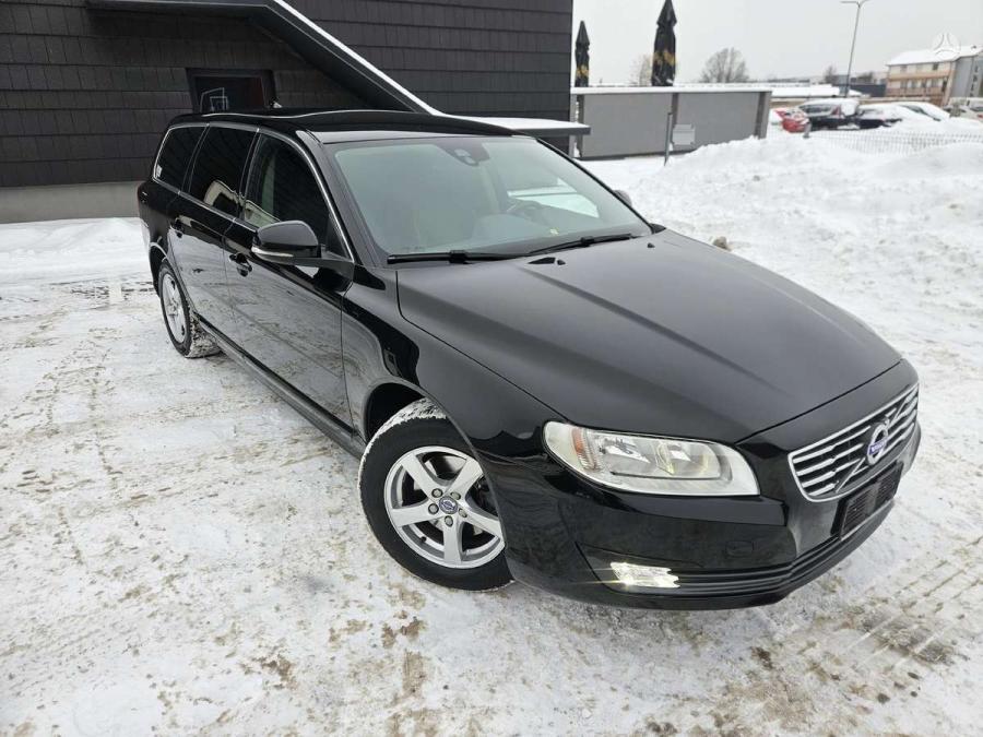 Black Volvo V70 2016 in Kaunas, with an engine capacity of 1.97 L and mileage of 220 thousand km for 5900 €, photo 7 on AUTOMOTO.COM.LV