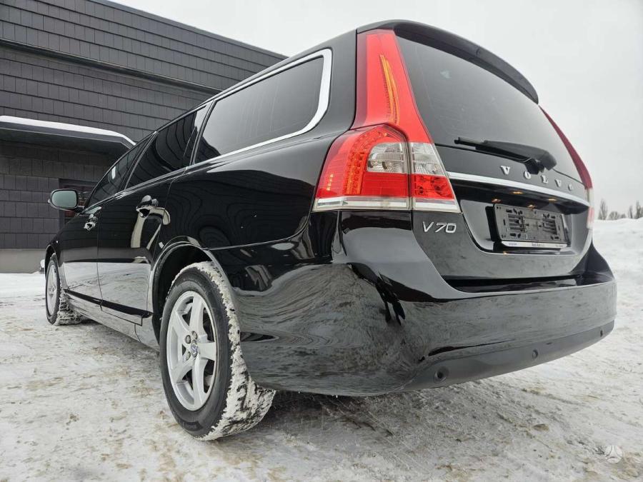 Black Volvo V70 2016 in Kaunas, with an engine capacity of 1.97 L and mileage of 220 thousand km for 5900 €, photo 17 on AUTOMOTO.COM.LV