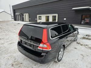 Black Volvo V70 2016 in Kaunas, with an engine capacity of 1.97 L and mileage of 220 thousand km for 5900 €, photo 19 on AUTOMOTO.COM.LV