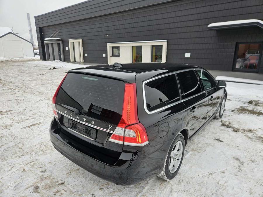 Black Volvo V70 2016 in Kaunas, with an engine capacity of 1.97 L and mileage of 220 thousand km for 5900 €, photo 19 on AUTOMOTO.COM.LV