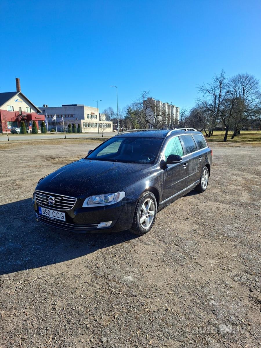 Melns Volvo V70 2016 Narva, ar dzinēja tilpumu 2.20 L un nobraukumu 210 tūkst. km par 7000 €, foto 2 vietnē AUTOMOTO.COM.LV