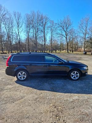 Melns Volvo V70 2016 Narva, ar dzinēja tilpumu 2.20 L un nobraukumu 210 tūkst. km par 7000 €, foto 4 vietnē AUTOMOTO.COM.LV