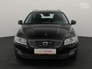 Black Volvo V70 2016 in Vilnius, with an engine capacity of 2.00 L and mileage of 294 thousand km for 9299 €, photo 4 on AUTOMOTO.COM.LV