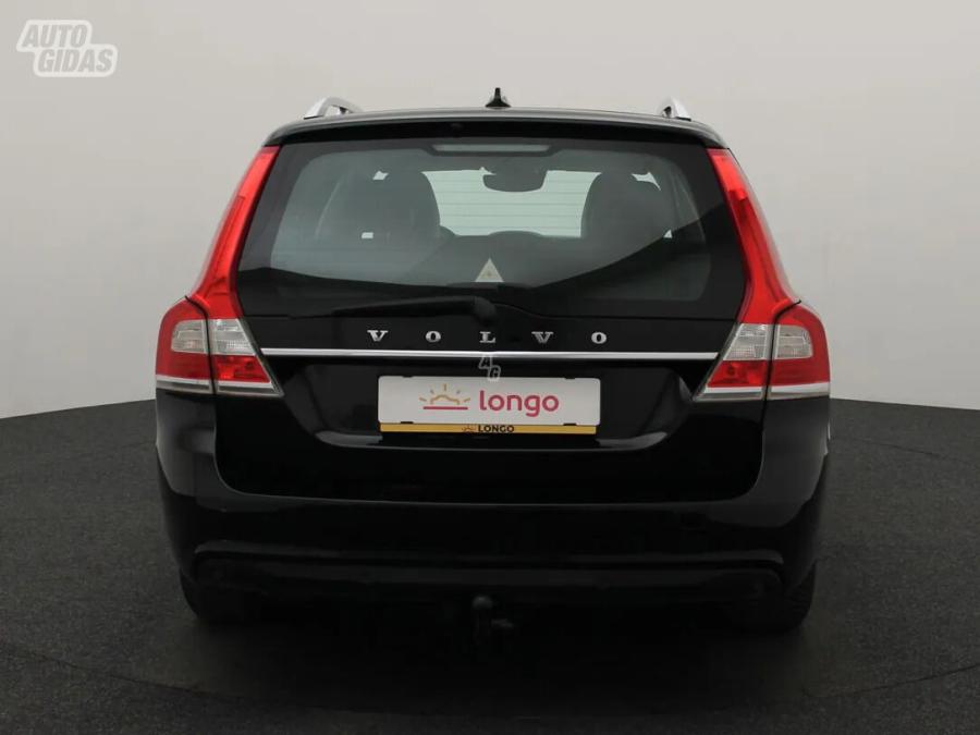 Black Volvo V70 2016 in Vilnius, with an engine capacity of 2.00 L and mileage of 294 thousand km for 9299 €, photo 6 on AUTOMOTO.COM.LV