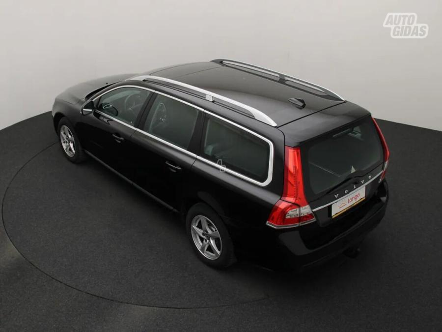 Black Volvo V70 2016 in Vilnius, with an engine capacity of 2.00 L and mileage of 294 thousand km for 9299 €, photo 13 on AUTOMOTO.COM.LV