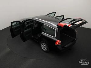 Black Volvo V70 2016 in Vilnius, with an engine capacity of 2.00 L and mileage of 294 thousand km for 9299 €, photo 14 on AUTOMOTO.COM.LV