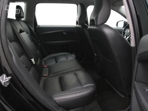 Black Volvo V70 2016 in Vilnius, with an engine capacity of 2.00 L and mileage of 294 thousand km for 9299 €, photo 16 on AUTOMOTO.COM.LV