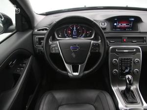 Black Volvo V70 2016 in Vilnius, with an engine capacity of 2.00 L and mileage of 294 thousand km for 9299 €, photo 18 on AUTOMOTO.COM.LV