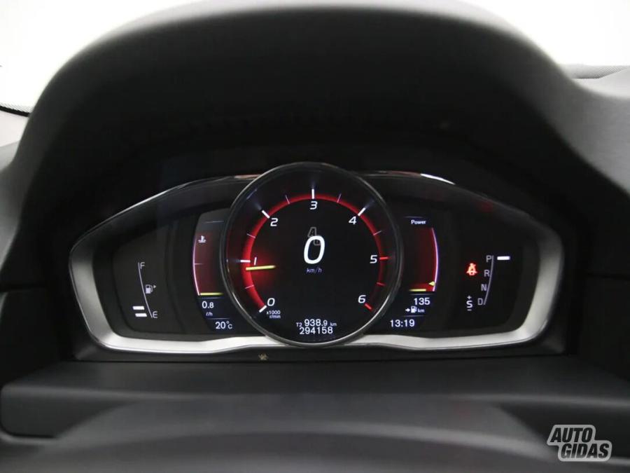 Black Volvo V70 2016 in Vilnius, with an engine capacity of 2.00 L and mileage of 294 thousand km for 9299 €, photo 20 on AUTOMOTO.COM.LV
