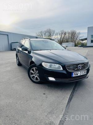 Melns Volvo V70 2016 Rīga, ar dzinēja tilpumu 2.00 L un nobraukumu 217 tūkst. km par 8000 €, foto 3 vietnē AUTOMOTO.COM.LV
