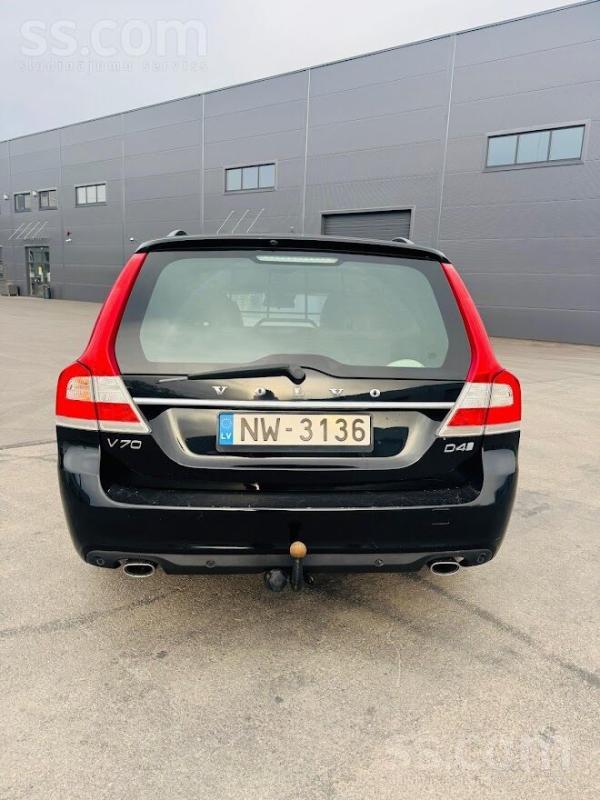 Melns Volvo V70 2016 Rīga, ar dzinēja tilpumu 2.00 L un nobraukumu 217 tūkst. km par 8000 €, foto 5 vietnē AUTOMOTO.COM.LV