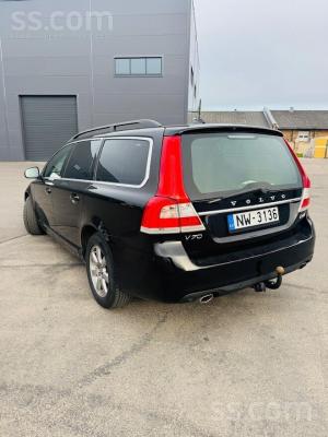Melns Volvo V70 2016 Rīga, ar dzinēja tilpumu 2.00 L un nobraukumu 217 tūkst. km par 8000 €, foto 7 vietnē AUTOMOTO.COM.LV