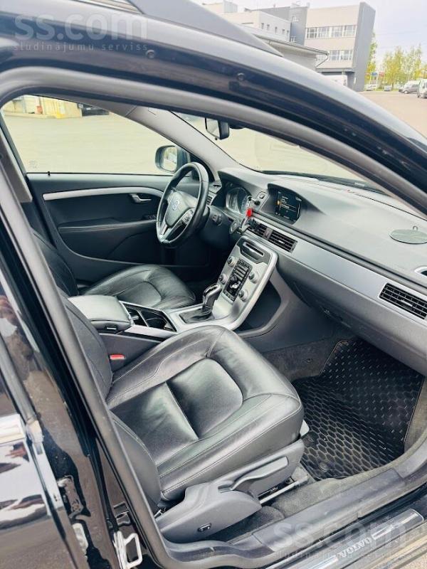 Melns Volvo V70 2016 Rīga, ar dzinēja tilpumu 2.00 L un nobraukumu 217 tūkst. km par 8000 €, foto 7 vietnē AUTOMOTO.COM.LV